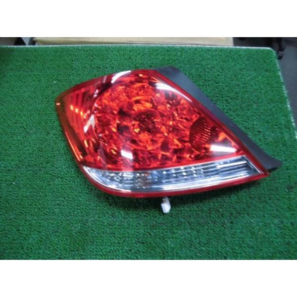 **** 商品説明を必ずご確認ください ****部品管理番号：000002006315600部品メーカー：STANLYメーカー純正品番：33551-SJA-003部品名：左テールランプ部品メーカー品番：P4215部品区分：リサイクル品車名：...