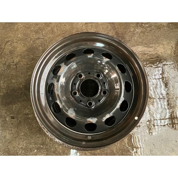 BMW3シリーズ  E46スチールホイール6.5J × 15インチ ET425H PCD1201本純正品番:36111095004現物品番:1095004※スマートフォン版からはすべての情報が閲覧できないため、詳細はＰＣ版でご確認下さい。