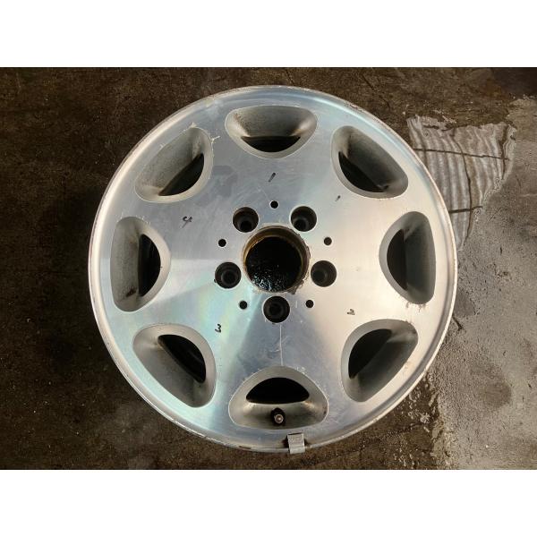 メルセデス・ベンツEクラス  W124 〜アルミホイール6.5J × 15インチ ET441本現物品番:A1244011802※スマートフォン版からはすべての情報が閲覧できないため、詳細はＰＣ版でご確認下さい。