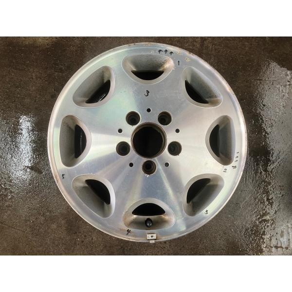 メルセデス・ベンツEクラス  W124 〜アルミホイール6.5J × 15インチ ET441本現物品番:A1244011802※スマートフォン版からはすべての情報が閲覧できないため、詳細はＰＣ版でご確認下さい。