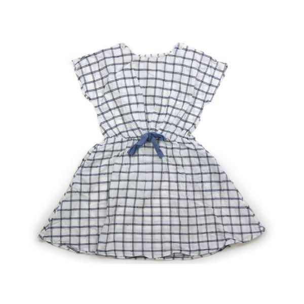 ブランド：Seraphine(セラフィン)カテゴリー：ワンピースサイズ：130サイズ色：オフ地・ブルーチェック状態：★★記名：なしジャンル：Girl襟元に黄ばみ汚れやシミあり。裏地はありません。
