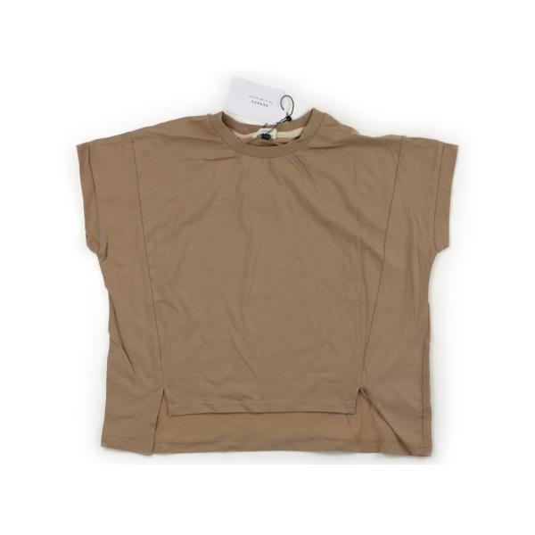 ブランド：Seraphine(セラフィン)カテゴリー：Tシャツ・カットソーサイズ：110サイズ色：ベージュ状態：N記名：なしジャンル：Girl新品タグ付き。