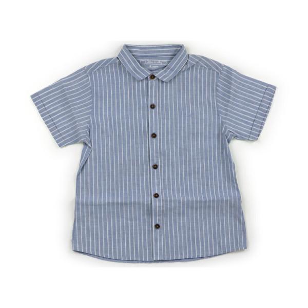 ブランド：Chateau de Sable(シャトードサーブル)カテゴリー：シャツ・ブラウスサイズ：120サイズ色：水色ストライプ状態：★★記名：なしジャンル：Boy実際のサイズ表記は8ans。綿リネン生地。左脇下や後ろ裾、首後ろに濃い目の...