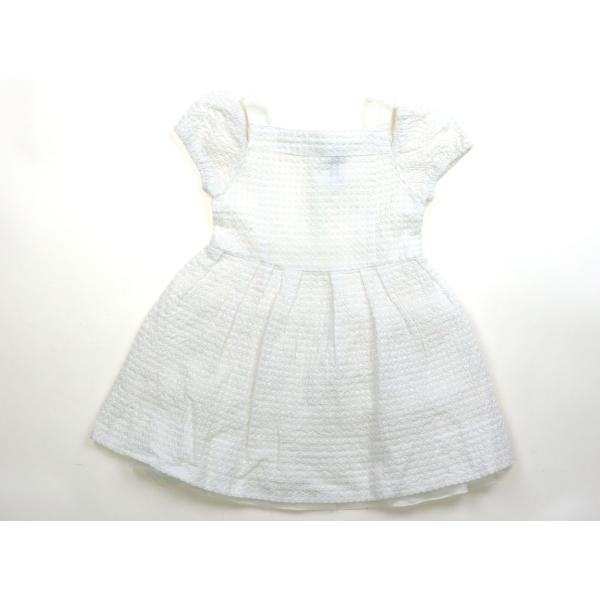 ブランド：Simonetta(シモネッタ)カテゴリー：ワンピースサイズ：100サイズ色：ホワイト状態：★★★記名：なしジャンル：Girl後ろファスナー。ベルトループがありますが、ベルトは欠損しています。使用感はありますが、目立った汚れはあり...