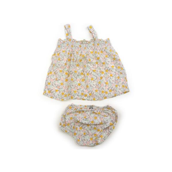 ブランド：BONTON(ボントン)カテゴリー：チュニックサイズ：80サイズ色：ピンク、やまぶき色、ミントグリーン、花柄状態：★★★記名：なしジャンル：Girl実際のサイズ表記は2。ブルマ付き。薄いシャツ生地です。やや色褪せが見られますがまだ...