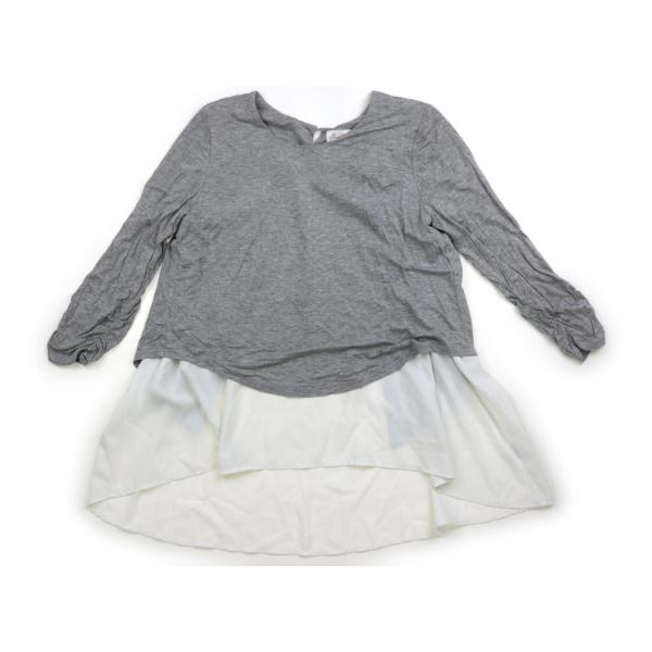 ブランド：Sweet Mommy(スウィートマミー)カテゴリー：マタニティトップスサイズ：ママ向けアイテム色：グレー　オフホワイト状態：★★★記名：なしジャンル：Mother実寸は、肩幅約37.9 cm、サイドネックポイントから総丈約73....