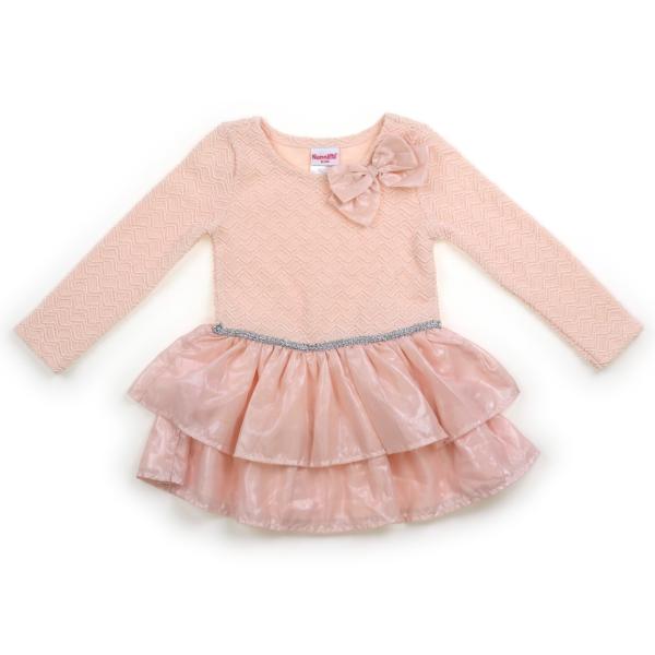 ブランド：Nannette(ナネット)カテゴリー：ワンピースサイズ：100サイズ色：ピンク状態：★★★記名：なしジャンル：Girl上身頃はポリエステル・ポリウレタン素材のニット調じ。スカートはポリエステルウールのニットです。実際のサイズ表記...