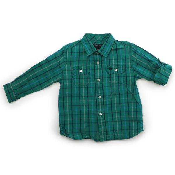ブランド：Tommy Hilfiger(トミーヒルフィガー)カテゴリー：シャツ・ブラウスサイズ：80サイズ色：グリーン、ブルーチェック状態：★★記名：なしジャンル：Boy実際のサイズ表記は2Tです。左袖の上部のボタンの縫い目がほつれていて、...
