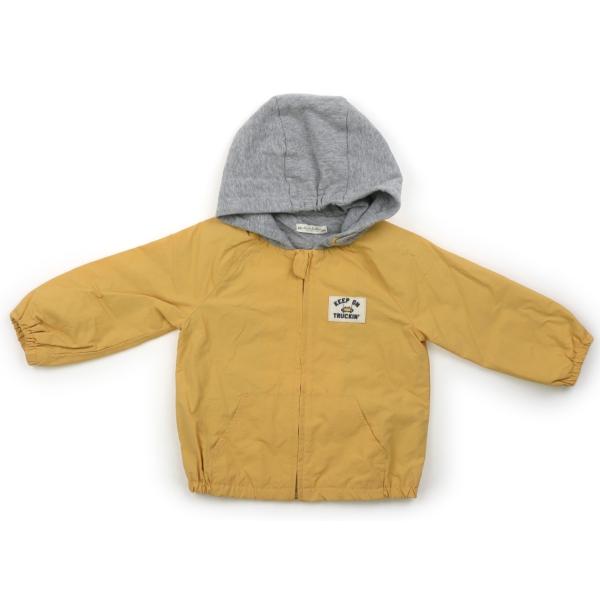 ブランド：Dave&amp;Bella(デイブアンドベラ)カテゴリー：ブルゾン・Gジャンサイズ：90サイズ色：イエロー、グレー状態：★★★記名：なしジャンル：Boy実際のサイズ表記は24Ｍ。フードは縫い付けです。ポリエステル配合生地、カット...