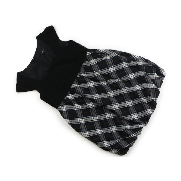 ブランド：COMME CA ISM(コムサイズム)カテゴリー：ジャンパースカートサイズ：140サイズ色：黒、白・青・緑・赤チェック状態：★★（返品不可）記名：なしジャンル：Girl背中にファスナーがあり、シャツ生地で裏地付きです。バルーンデ...