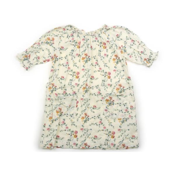 ブランド：BONTON(ボントン)カテゴリー：ワンピースサイズ：110サイズ色：花柄オフホワイトピンクイエローグリーン状態：★★★記名：なしジャンル：Girl実際のサイズ表記は6。コットン、ガーゼ生地。裏地付き。使用感はありますが目立った汚...