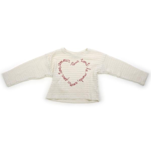 ブランド：ZARA(ザラ)カテゴリー：ニット・セーターサイズ：110サイズ色：アイボリー・レッドロゴ状態：★★★記名：なしジャンル：Girl実際のサイズ表記は116cm。かぎ編みニットソー。サマーニットとしてもお使い頂けます。全体的に使用感...