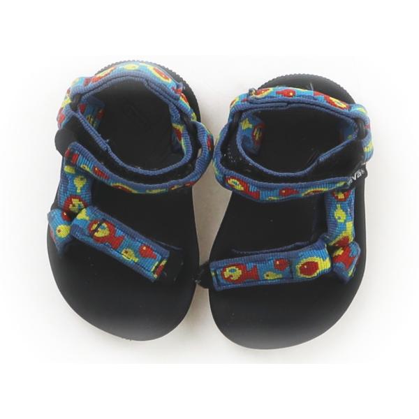 ブランド：Teva(テバ)カテゴリー：サンダルサイズ：靴13cm〜色：ブラック・ブルー他状態：★★★記名：なしジャンル：Boy実際のサイズ表記は、13.0cm。マジックテープ留め。全体的に薄汚れていて、使用感があります。