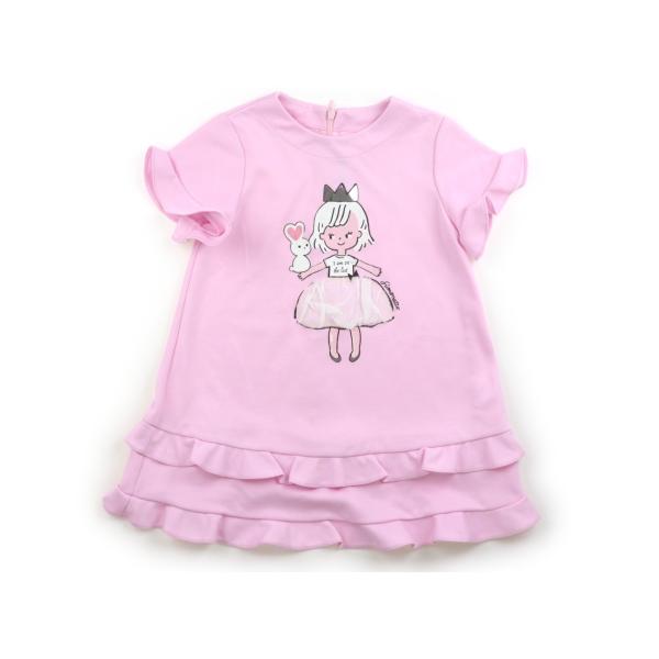 ブランド：Simonetta(シモネッタ)カテゴリー：ワンピースサイズ：100サイズ色：ライトピンク・女の子状態：★★★記名：なしジャンル：Girl実際のサイズ表記は4です。背中に引っ掛けがあります。背中ファスナー。プリントに黒い線がうっす...