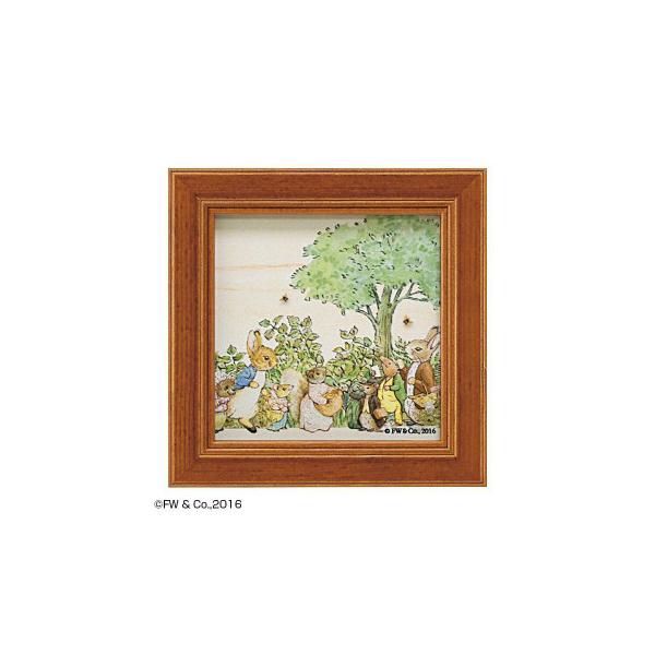 ミニサイズのフレームにピーターラビットと仲間たちをセットしました。