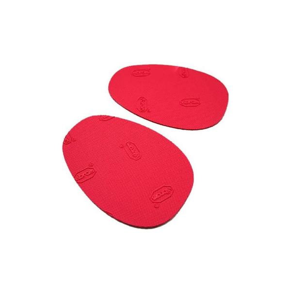 滑りやすい床に耐久性やグリップ力に定評のある、イタリア『Vibram(ビブラム)』社製の1mm厚オリジナルラバーを使用しています。本品を貼るだけで、底の薄いパンプスやブーティー革底の靴底を保護したり滑りを防止してくれます。厚さ1mmですので...