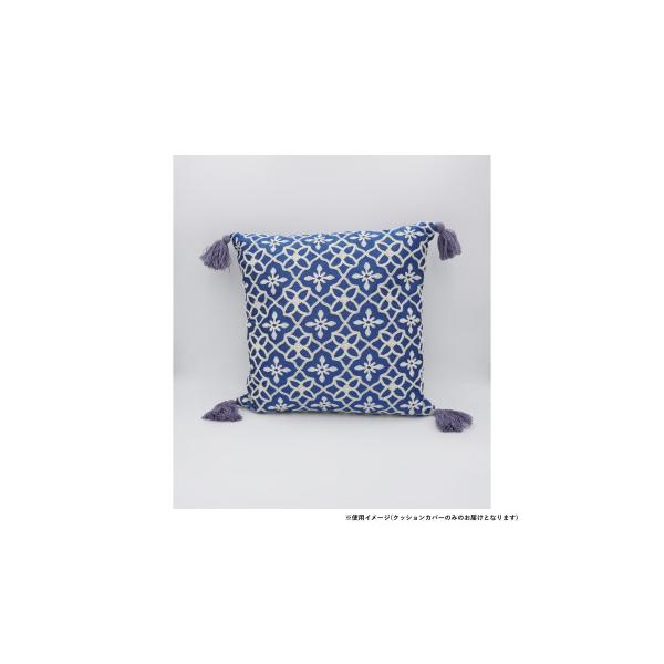 インテリアとしてもお部屋に華を添えてくれる、おしゃれなクッションカバーです。