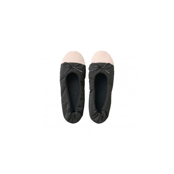 学校行事やお出かけ先、オフィスシーンはもちろん、旅先でもおすすめの携帯折りたたみスリッパ。裏面にはすべり止め付きで、歩行時をサポート。オーガンジー素材の巾着付きで持ち運びにも◎洗濯機で丸洗いができるのでいつでも清潔にご使用いただけます。パン...