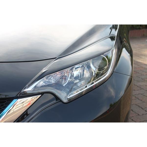 材質　ABS製　　両面テープ　説明書付車名　ノート、ノートeパワー(ハロゲン用)型式　HE12,E12,NE12年式　H28年11月〜■カラーNo/カラー■KH3/スーパーブラックEBA/オリーブグリーンKAD/ダークメタルグレーRAW シ...