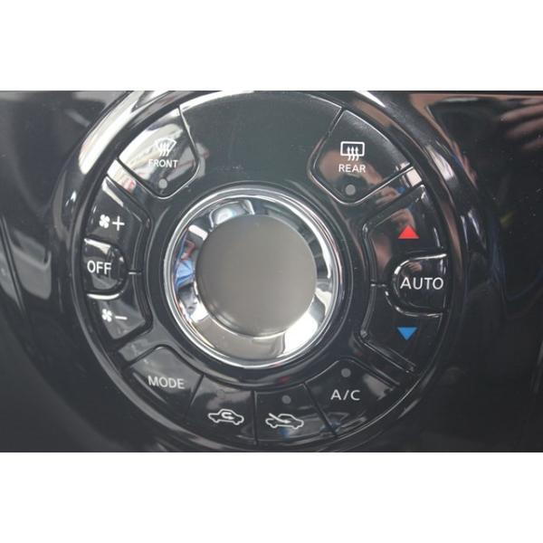 車名　ノート・ノートeパワー型式　E12,HE12年式　H28年11月〜取付は付属の両面テープにて簡単取付タイプです。在庫は豊富ですが、万一欠品の場合は納品まで約1週間位かかる場合がございます。