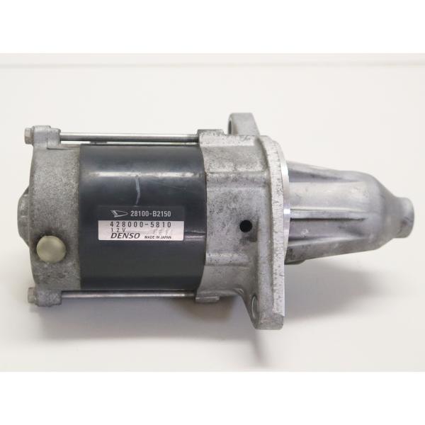 令和3年 ハイゼットトラックからの取り外しパーツです同年式付近のトヨタ ピクシストラック サンバートラックにも使用可能な車両有ると思います出品物以外のパーツの販売についてはストア情報記載のメールアドレス宛へお問い合わせ下さいcarup100...