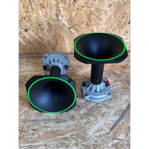 JBL  ホーンドライバーセット D250X プラスチックホーン緑色 外向きドライバーJBL D250X仕様最大出力 200Wrms定格入力 100Wrmsインピーダンス 8 Ω出力音圧レベル 107 dB/SPL再生周波数 400Hz ~...