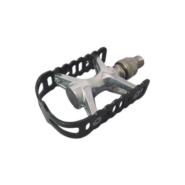 ・高性能ペダル「Promenade」の側板をU字型に刷新し、踏み面をさらにアップした「UB-LITE」のEzyモデル・簡単脱着機構Ezyシステムにより工具なしで簡単容易に脱着が可能・広い踏み面と両面踏みによる安定感で街乗りなどに最適・U字型...