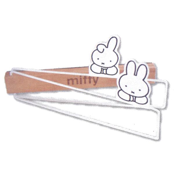 ［商品仕様］【サイズ】約W25×D2×H12cm 【素材】 本体：スチール（粉体塗装）/支柱：天然木/マグネット：ゴム磁石 【耐荷重】約300g（目安） ※バー1本あたり約150g 【原産国】 中国［特記事項］※画像はあくまでも商品イメージ...
