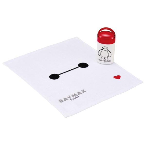 ［商品仕様］行楽や普段使いに便利なおしぼりとケースのセット。 開けやすいように持ち手が付いたケースです。 濡れたおしぼりを凍らせてお弁当と一緒に持つと保冷剤代わりになっておすすめです♪名前シール付き。 【サイズ】 ケース：約W58×D44×...