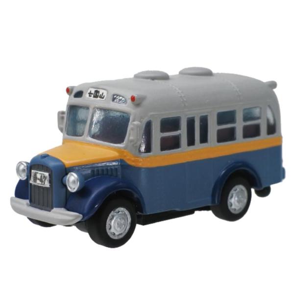 ［商品仕様］映画作品に登場する乗り物をミニチュアサイズまで小さくし、プルバック走行ができる機構を組み込みました。 リアにはフック穴を設けましたので、 キーホルダーをつけて持ち歩くこともできます。 使用していないときは、飾って 楽しめるように...