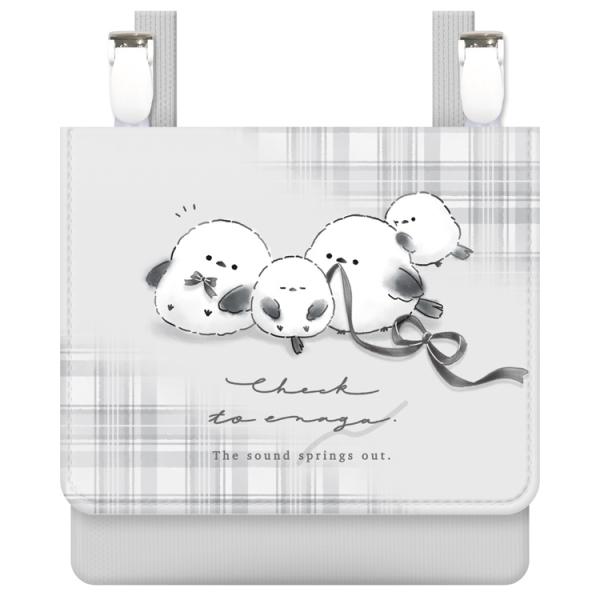 ［商品仕様］【サイズ】 本体：約H120×W130×D15mm パッケージ：約H185×W140×D15mm 【素材】TC、ポリエステル、ABS、PP 【特長】ショルダー付きタイプでポシェット使いもできる！ 【生産国】中国［特記事項］※画像...