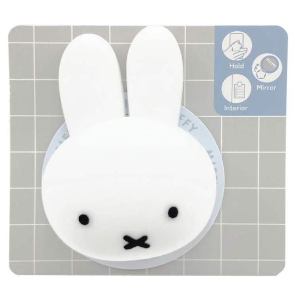 ［商品仕様］スマートフォンの保持をサポート!マグネットで簡単に着脱可能。磁石にくっつくのでインテリアとして飾ってもOK★裏面がミラーになっているので外してさっと身だしなみのチェックができて便利♪【サイズ】本体：約W55×H77mmパッケージ...