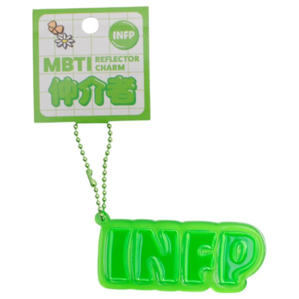 ［商品仕様］【サイズ】本体部分：W35×D3×H80mm(チェーン込みH約130mm)【素材】PVC【生産国】中国［特記事項］※画像はあくまでも商品イメージになります。実際の商品と色や仕様が異なる場合がありますので、予め御了承ください。