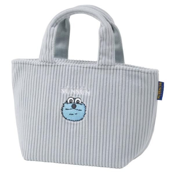 ［商品仕様］コーデュロイ生地のランチバッグ！内側は保温・保冷効果のあるアルミ蒸着素材。内側に保冷剤などを入れられるメッシュポケット付き。 【サイズ】 本体：横300×高さ180×マチ120mm（持ち手含まず） ※縫製品につき、多少の誤差が生...