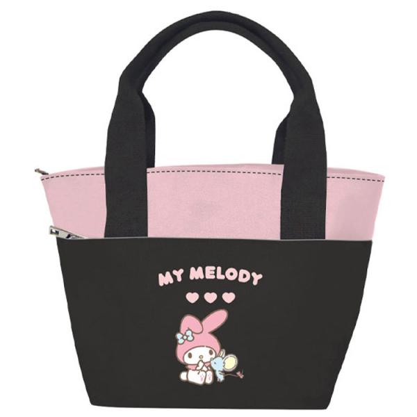 ［商品仕様］【サイズ】本体：約W335×H210×D145mm持ち手の長さ：約340mm【仕様】バッグの内側は保冷&amp;保温ができるアルミ仕様!内側にメッシュポケット、外側にファスナーポケット付き★【素材】ポリエステル、アルミ蒸着フィル...