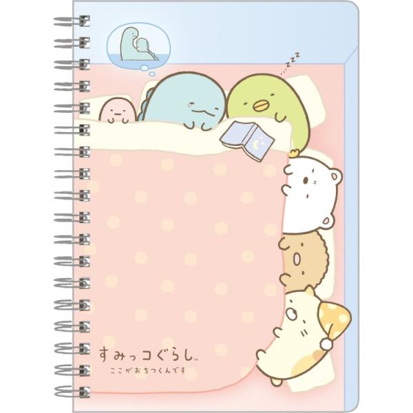 ［商品仕様］すみっコぐらしの文房具が定番の絵柄でリニューアル！毎日使うアイテムをすみっコぐらしでそろえちゃおう♪使いやすいB6サイズのリングノートです。【サイズ】約180×125mm【仕様】Wスプリング製本、7mm22行【内容】カラフル本文...