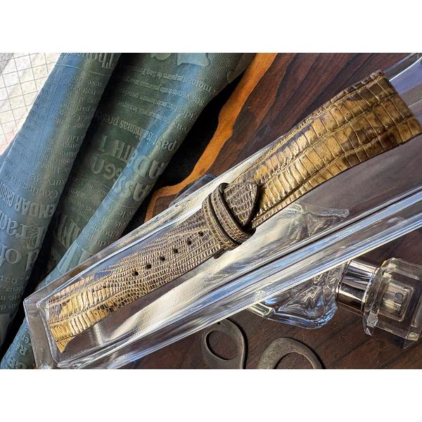 ★この商品は一点もの限定特別サービス価格での販売です。画像は色味が実物とやや異なることがあります。●この商品のラグ幅は20mmで製作されていますが19mmに修正可能です。ご希望の方は通信欄にご記載ください。●この商品には既成の尾錠が標準装備...