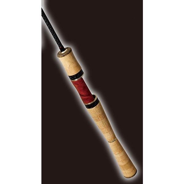 渓流での細かな操作性、ロングキャストからショートレンジでのキャストコントロール。エリアミノーイングでの心地よい使用感。糸の性質を選ぶことなく幅広いシチュエーションで対応する。四軸クワトロカーボンを使用した先調子の仕上がりは素早いキャストフィ...