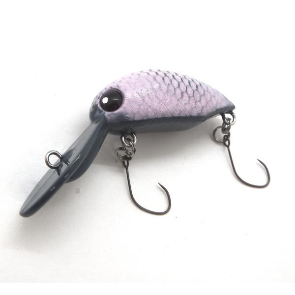 「１５０種類以上の研究結果から究極のクランクベイトを設計しました」管理釣り場インストラクターである「永井」監修クランクベイトついに登場。サウンド、重心移動による飛距離、絡みにくいフック、安定した泳ぎ、幅広いレンジを攻略、様々な状況で釣り人が...