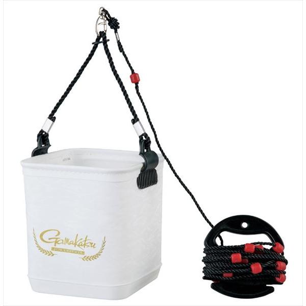 ●巻き取りに便利な樹脂ストッパー付きロープを採用。●ロープは取り外し可能なナスカン式を採用。●汚れがつきにくく洗い落としやすい内部鏡面仕上げ。●特殊エンボスシートを採用。●各裁断部をしっかり溶着加工した頑丈ボディです。●型崩れに強いフレーム...