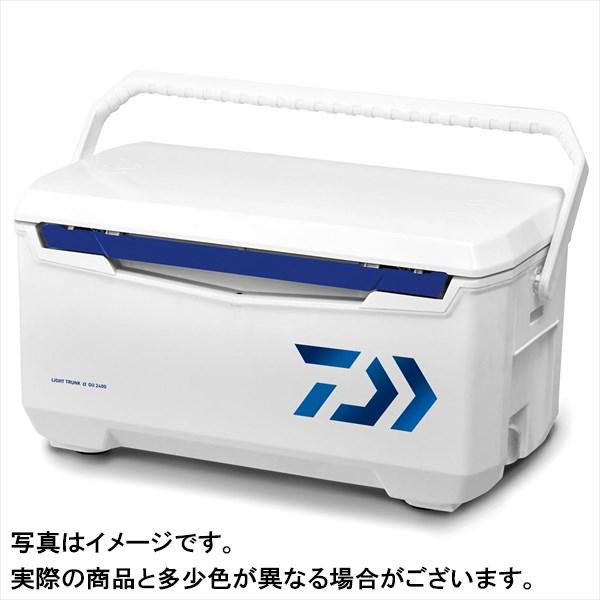 トランク型クーラー最軽量のライトトランクが、更に軽く、更に使いやすくなって新登場。■ロングボディーで大型から中型魚までスッポリ収納（32L:内寸56.5cm、24L:内寸46.5cm） ■ダイワクーラー最軽量を実現（24L:4.0kg、32...