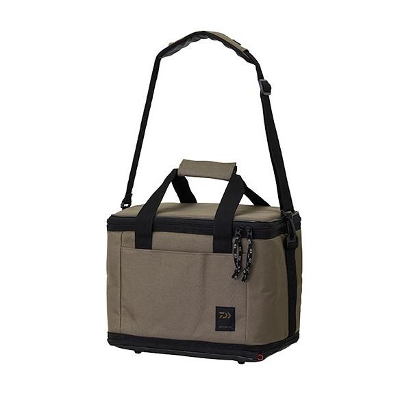 ソフトクールが更なる進化。ハイブリット断熱構造を採用して折り畳み性能はそのままで高保冷化を実現。●7層断熱構造を採用して保冷力を強化（断熱部は従来ソフトクールは発泡ポリエチレンのみ、EXは発泡ポリエチレン+発泡ウレタン）。地熱をカットする3...