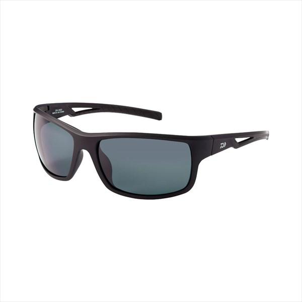 薄くて軽量なトリアセテートレンズを搭載したスタイリッシュ偏光グラス。レンズは2カラー展開。顔のラインにフィットしやすいスポーツタイプ。釣りシーン以外にも広く使いやすいデザイン。いつもの釣りシーンにカジュアルを演出。●薄くて軽量なトリアセテー...