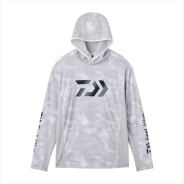 通気性に特化した真夏の定番シャツ。猛暑や湿気の中でも快適に過ごせるように、前身頃と袖部には、ストレッチ性・UVケア（UPF40）・吸水速乾性のある生地を採用。フード首元、後身頃、脇下は、風通しの良いメッシュで切り替えている。