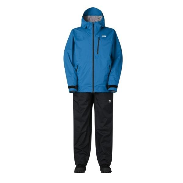 春夏向けの軽量な2.5層のレインスーツ。薄手の2.5層のRAINMAX生地により、軽量でコンパクトになり、遠征時や持ち運びにも便利。フロントファスナーには、YKKとの開発で実現したAquaGuard Tightenedを搭載。特殊な構造によ...