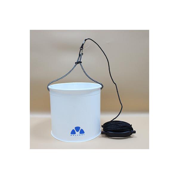 ・丸型の水汲みバケツです。・厚手ＥＶＡ素材使用、強度抜群！！・オモリが内臓で水が汲みやすい設計となっています。・表面は汚れが付きにくいカーボン調。・ロープ８ｍ＆ホルダー付き。・太径ロープで絡みにくく手が痛くならない。・ホルダー付きなので収納...