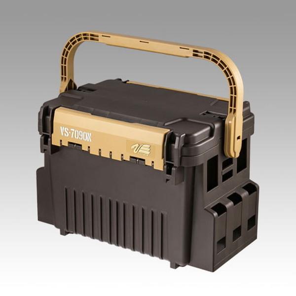 第4の『N』シリーズ「VS-7090N」の限定カラーです。ハンドルストッパー機能を搭載し、持ち運びのストレスを解消したNシリーズに、新機能の「リフトアップシステム」を採用。これまでは、下段に収納しているタックルを取り出す際、中皿を取り外し、...