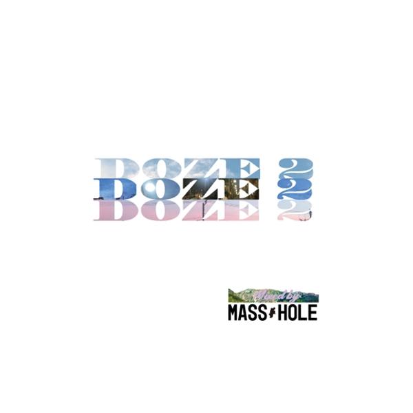 MASS-HOLEの手によって紡がれていくR&amp;BとHIP HOPを中心としたこ楽曲はそんな瞬間に流れていたし、これから流れるMUZIKだと思う。内側に向かって世界が開いていくような感覚。