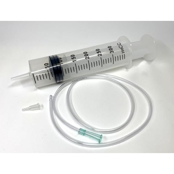 ・大容量（300ml）の大きなシリンジ、長さ1mのチューブ付きです。・機械整備をする方に、様々な用途でご使用いただけます。・抜きにくいオイルの吸い取り、容器の底にたまった液体の吸い取りなどで活躍します。・液体を計量して注入したい場合にも使え...