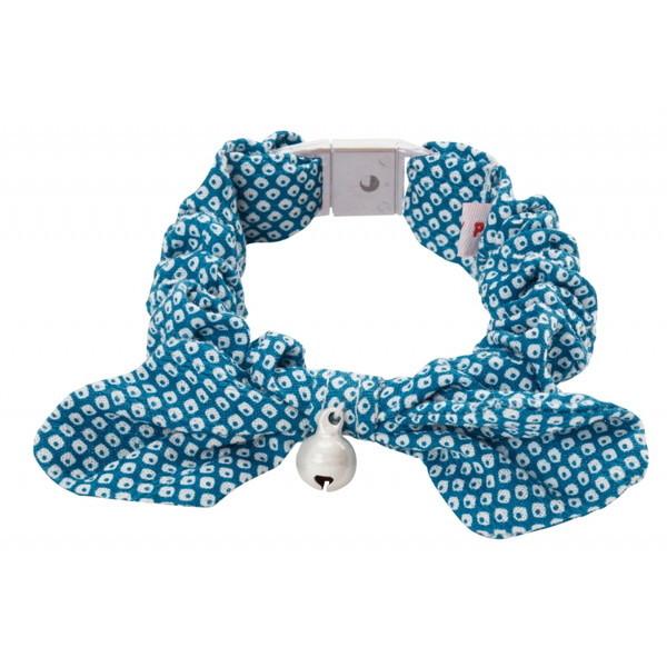 人気の和柄を採用した、シュシュです。左右に力が入ると、外れる安心仕様のバックルを採用しています。反射鈴付きです。適応首回りサイズ：17〜24cm【ネコポス便利用条件】代引き不可首輪は5個まで対応致します。複数を買い物かごに入れますと送料が6...